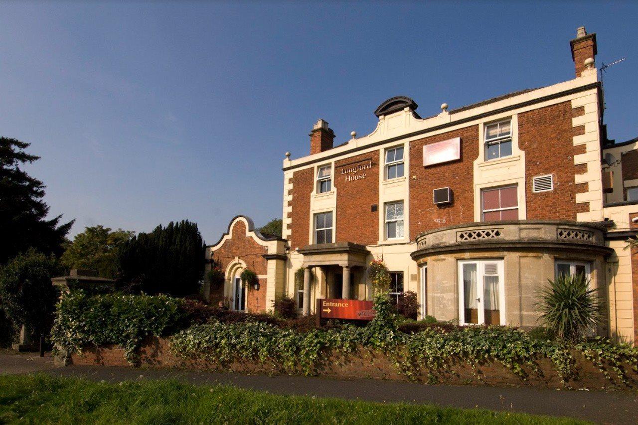PREMIER INN CANNOCK SOUTH | ⋆⋆ | UNITED KINGDOM | SEASON DEALS FROM £122